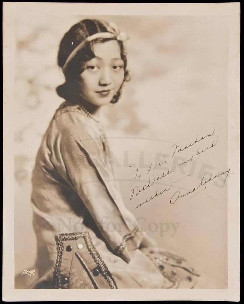 1930 Inscribed photograph of San Francisco Chinese-American singer and ...