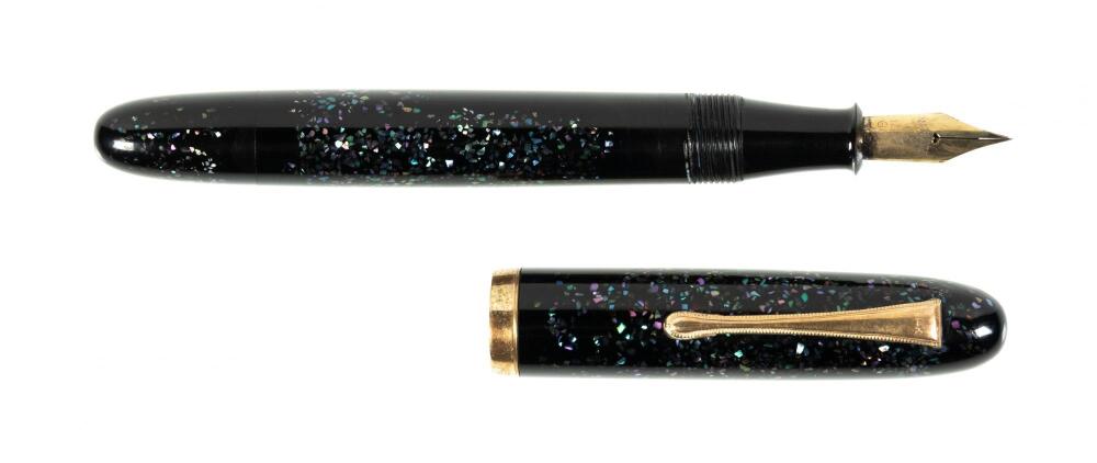 Black Lacquer and Raden (Mother-of-Pearl) Fountain Pen